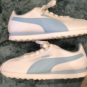 Puma | Shoes | Cute White Pumas Excellent Condition Size 8 2 | Poshmark